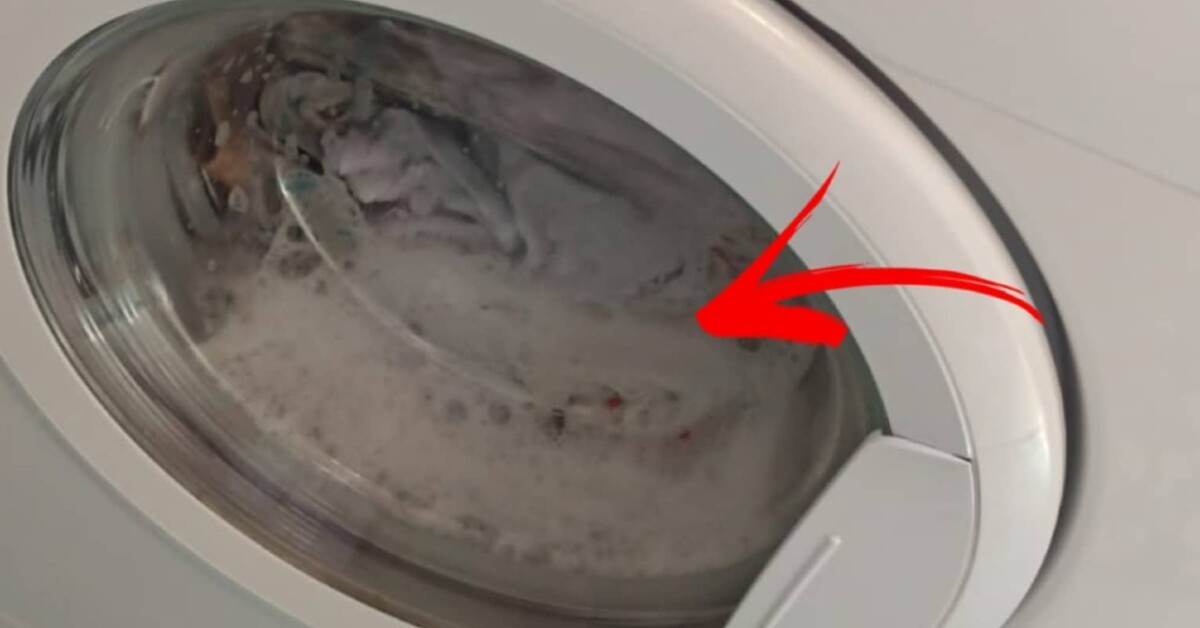 Just two spoons in the washing machine for perfect laundry! Set at 40°C…