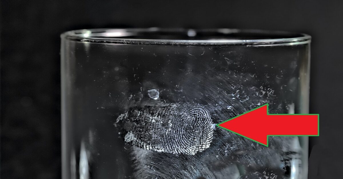 Remove Stains and Fingerprints From Surfaces With This Natural Method