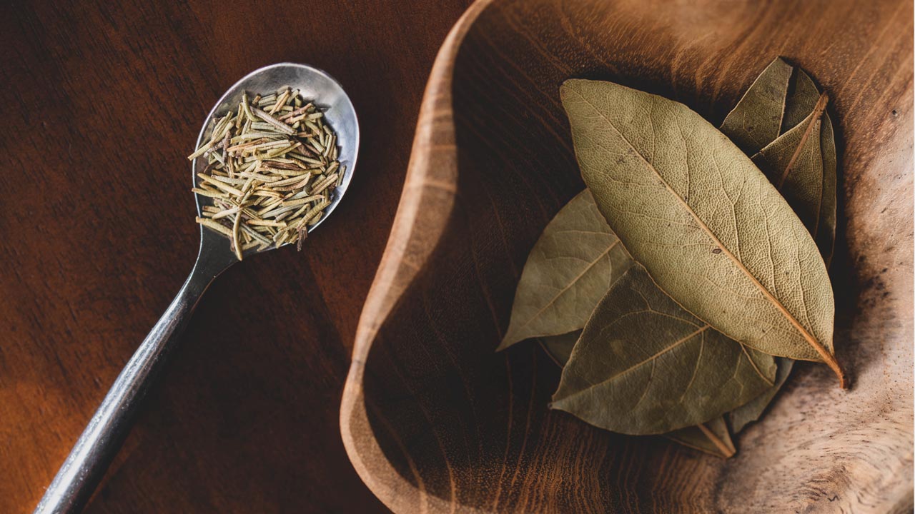 The Benefits Of Drinking Bay Leaf Tea Each Day