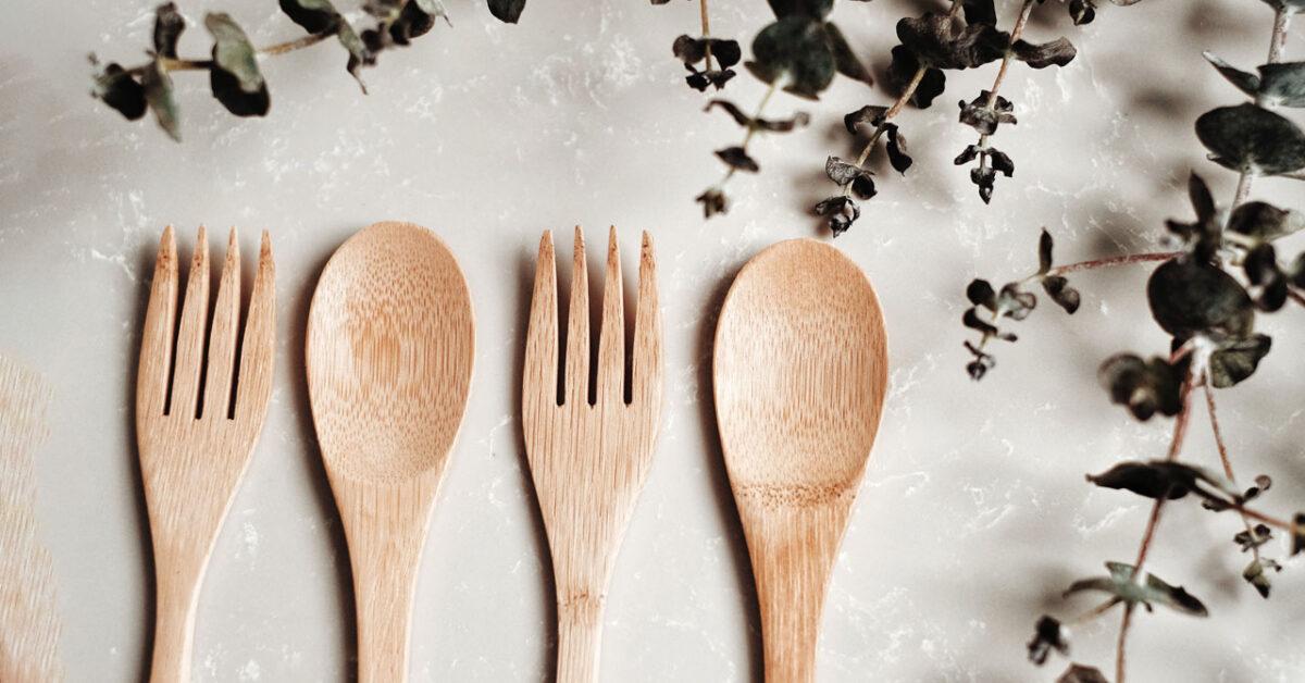Use This Surprising Method: You Will Have Degreased and Clean Wooden Spoons